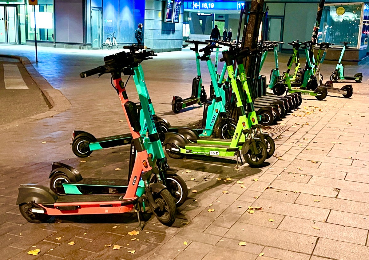 Take a ride on a kickable and motorised scooter | Rantings Of A Third Kind